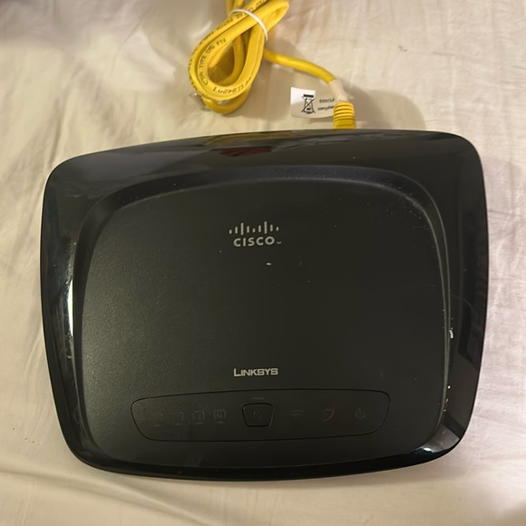 Cisco | Computers, Laptops & Parts | Wireless Router Linkysys By Cisco ...
